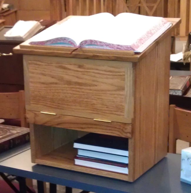 CBJ-Table Top Shtender | Yehuda Manufacturing Company